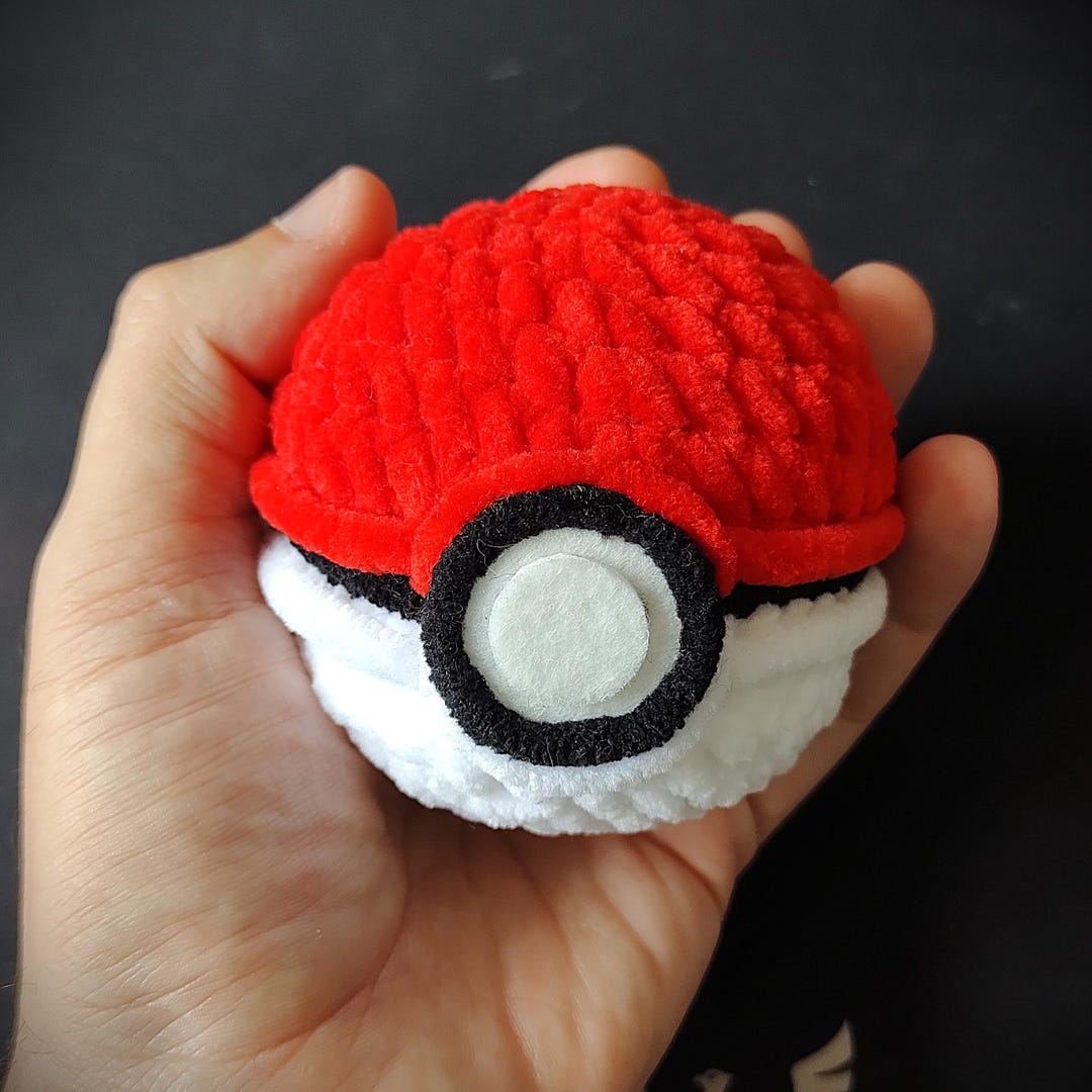 Pokeball Crochet Plush, Amigurumi, Pokemon, Chenille Wool - Etsy
