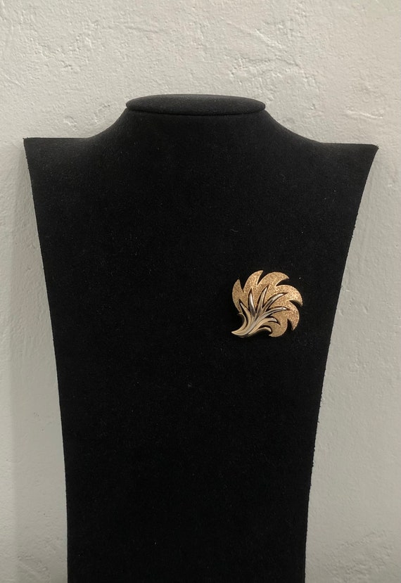 Broche / brooch signed - Gem