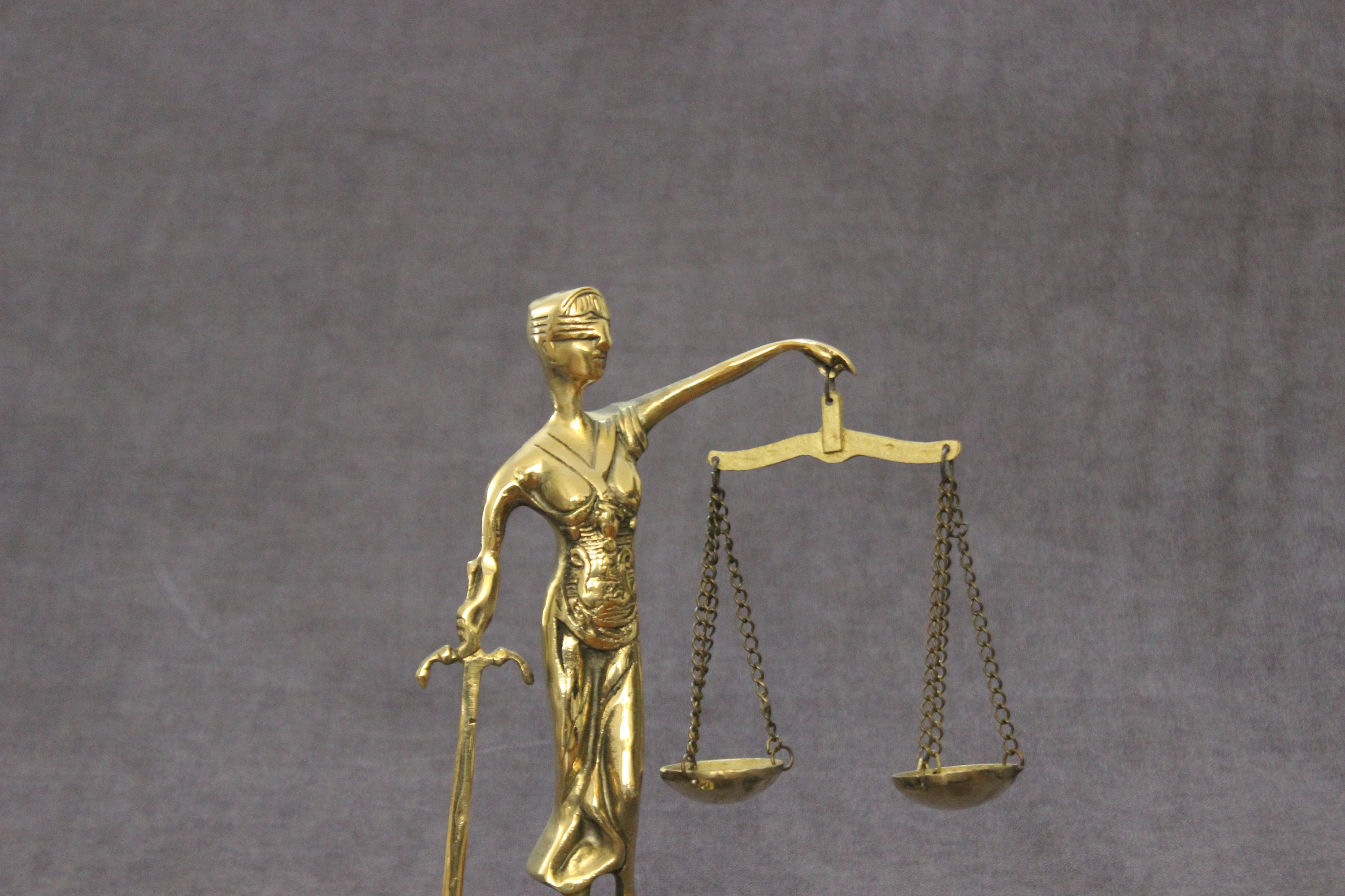 Golden Lady Justice Statue, Blind Lady Justice Statue, Lady Justice ...