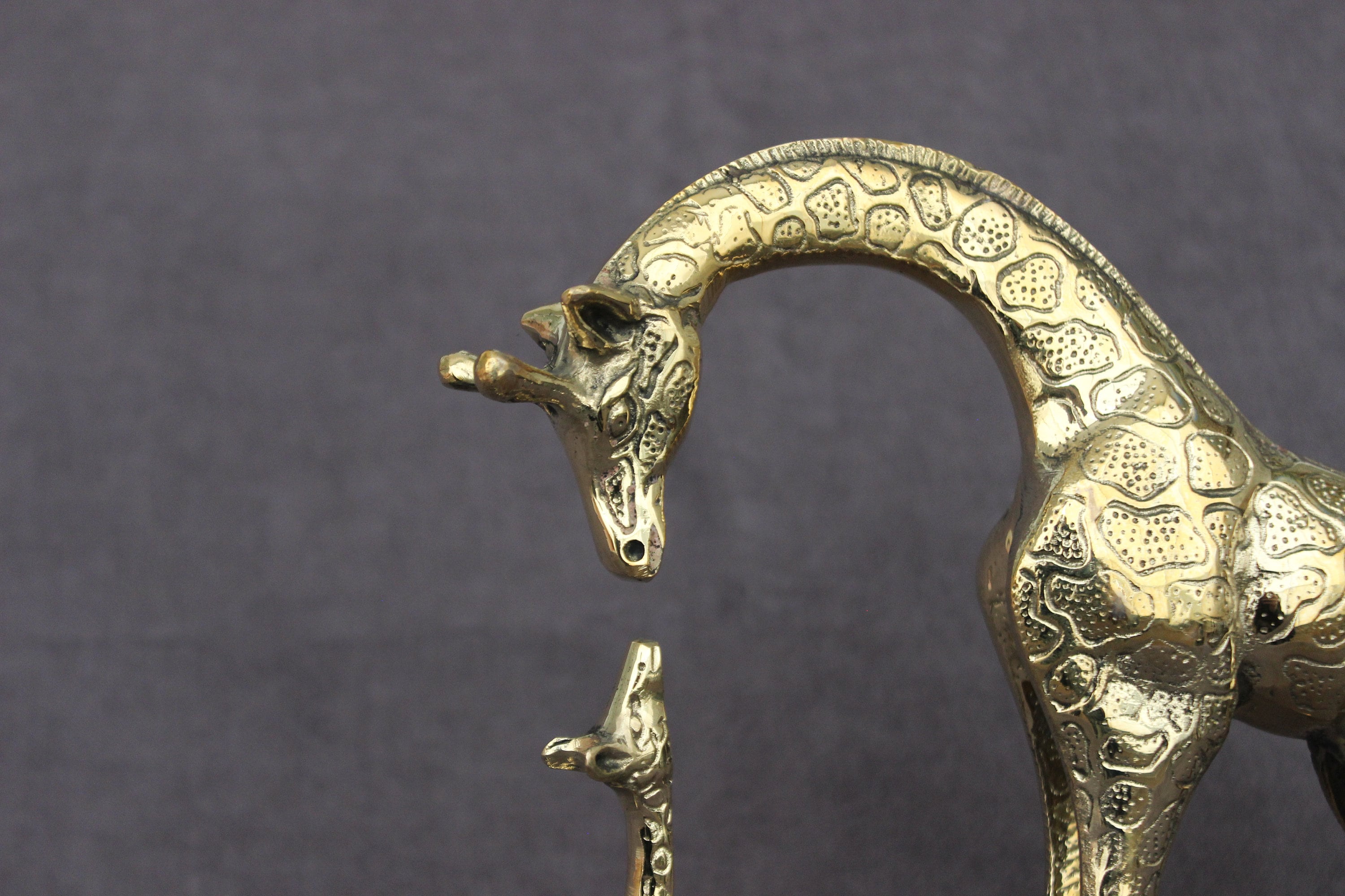 Giraffe Sculpture, Baby Giraffe, Mother Giraffe, Graffe Statue, Table ...