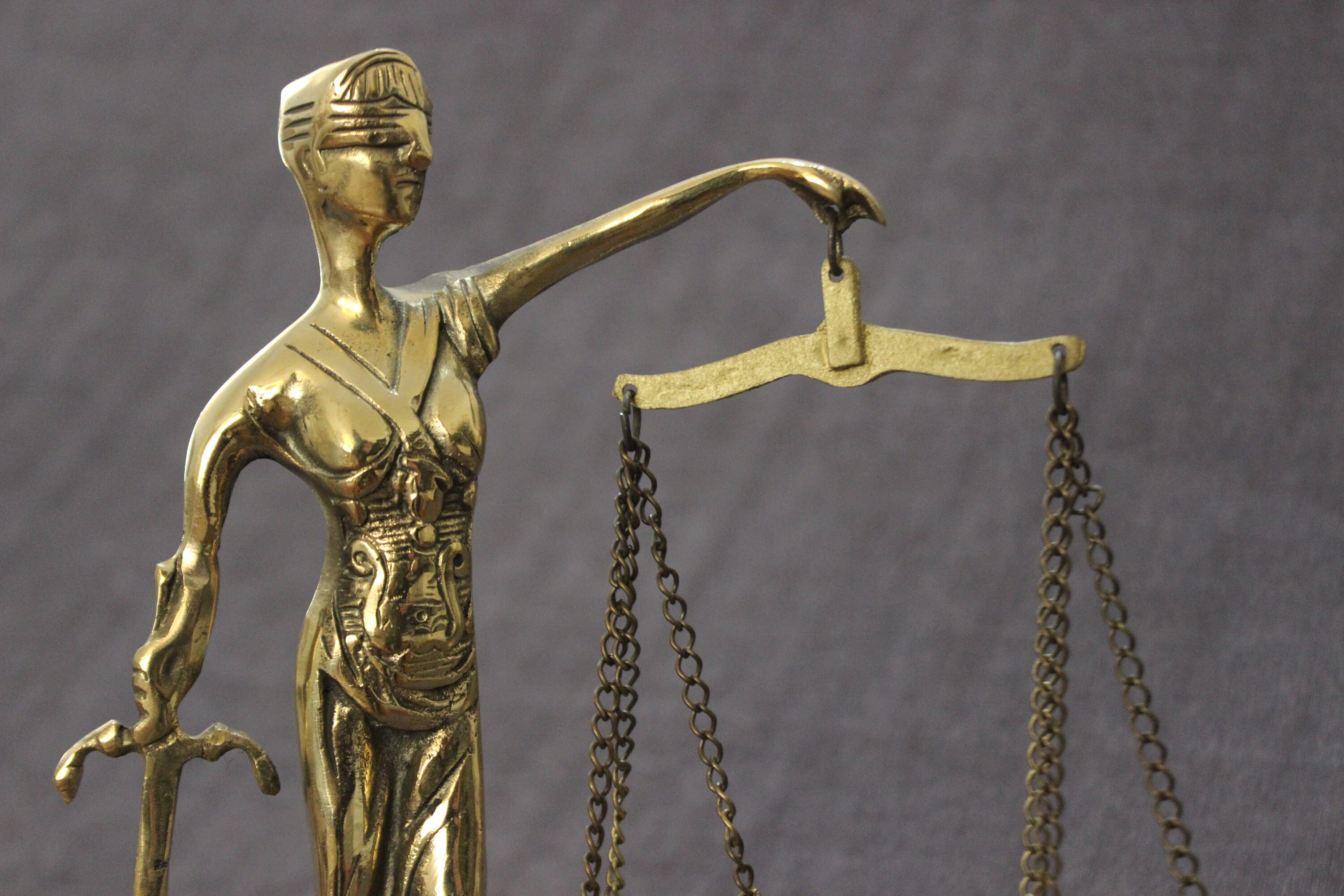 Golden Lady Justice Statue, Blind Lady Justice Statue, Lady Justice ...