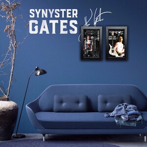 Shadowbox Frame Mini Guitar Replica Famous Band in the World With ...