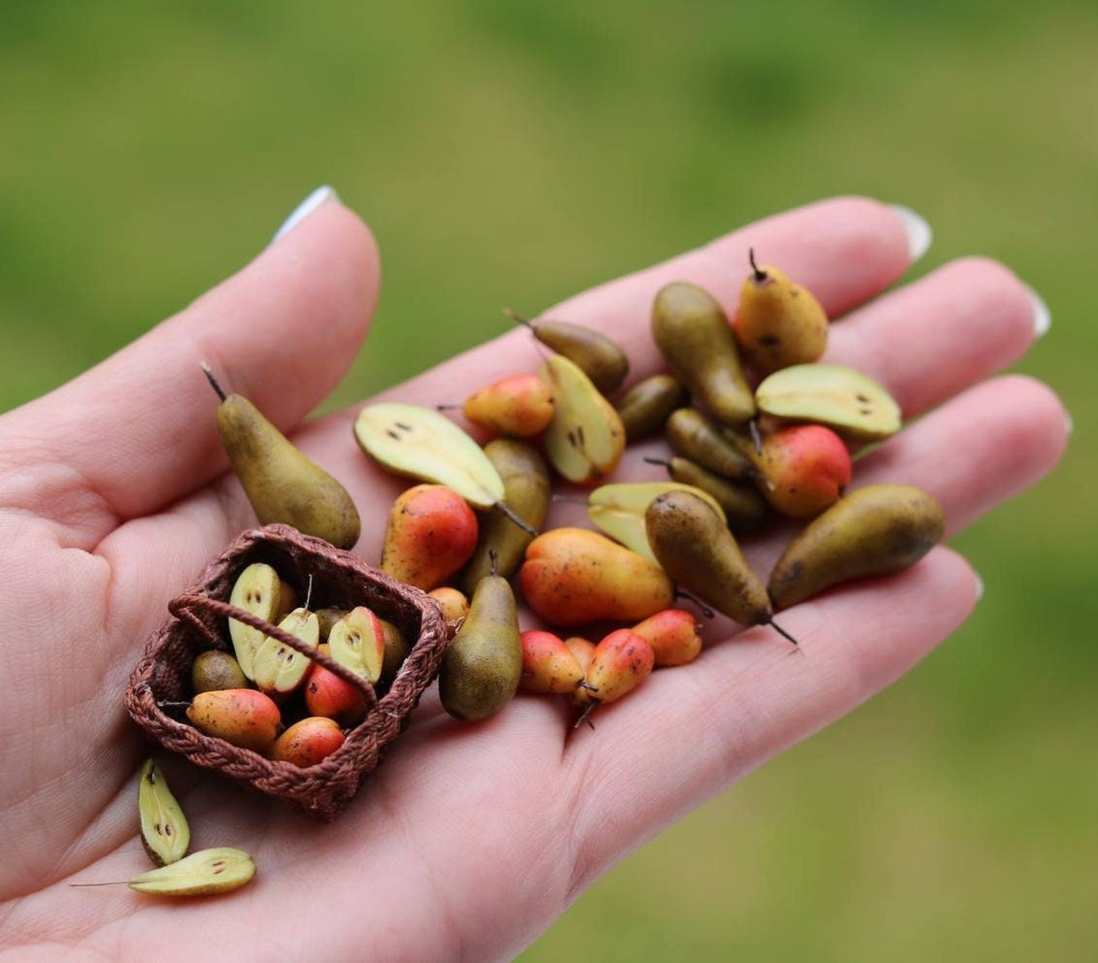 Miniature Pears for a Dollhouse, 1/12 and 1/6 Scale Realistic Fruits ...