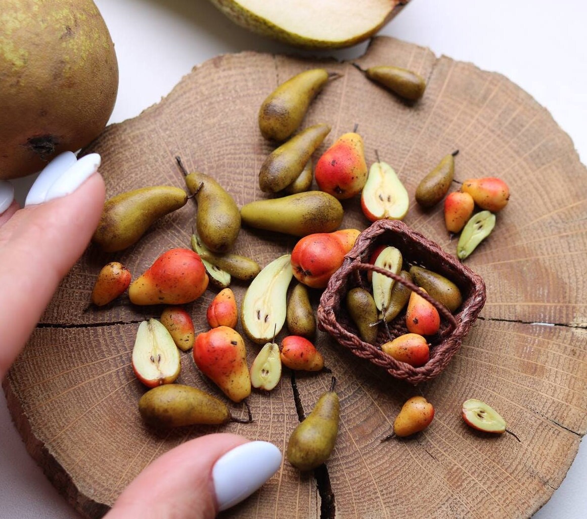 Miniature Pears for a Dollhouse 1/12 and 1/6 Scale Realistic - Etsy