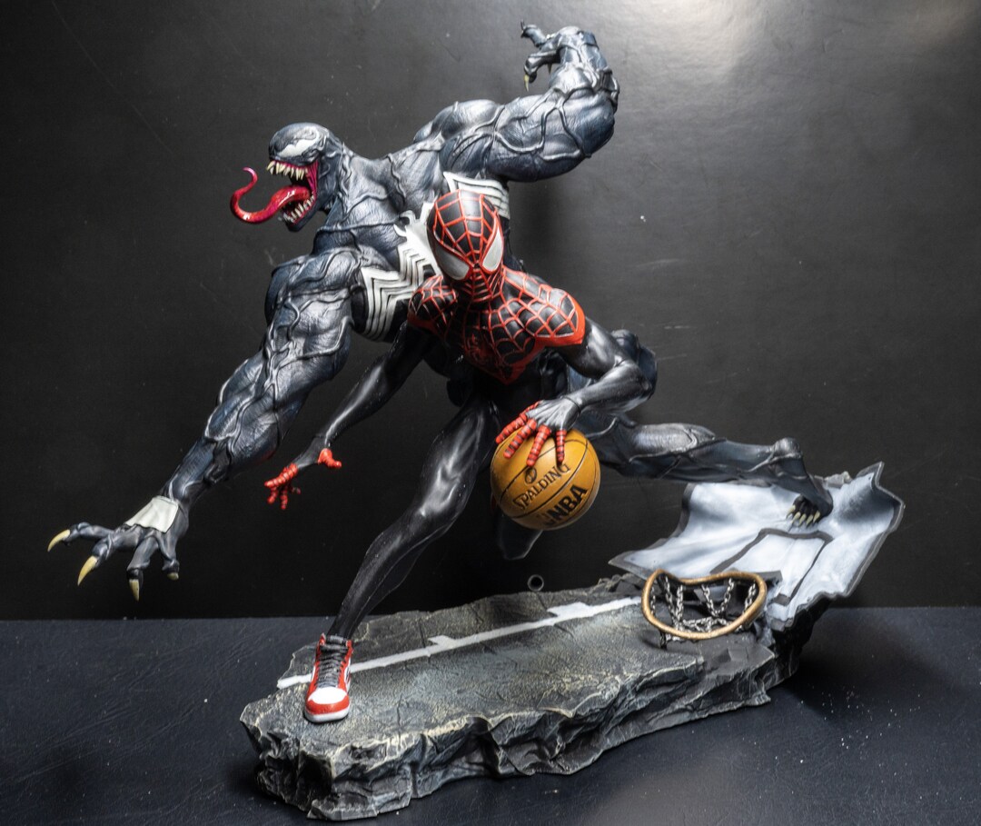 Venom VS Spiderman Resin Statue - Etsy