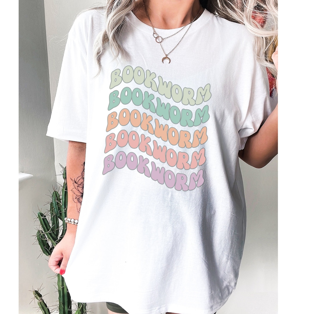 Retro Bookworm Shirt, Aesthetic Book Lover Tshirt for Her, Bookish Gift ...