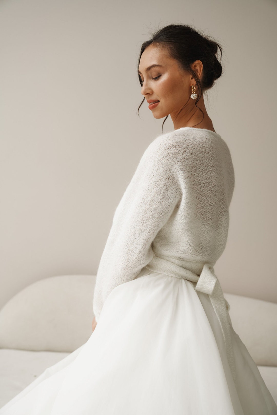 Elegant Cropped Knitted Warm Wedding Evening Cardigan: Bridal Wool ...