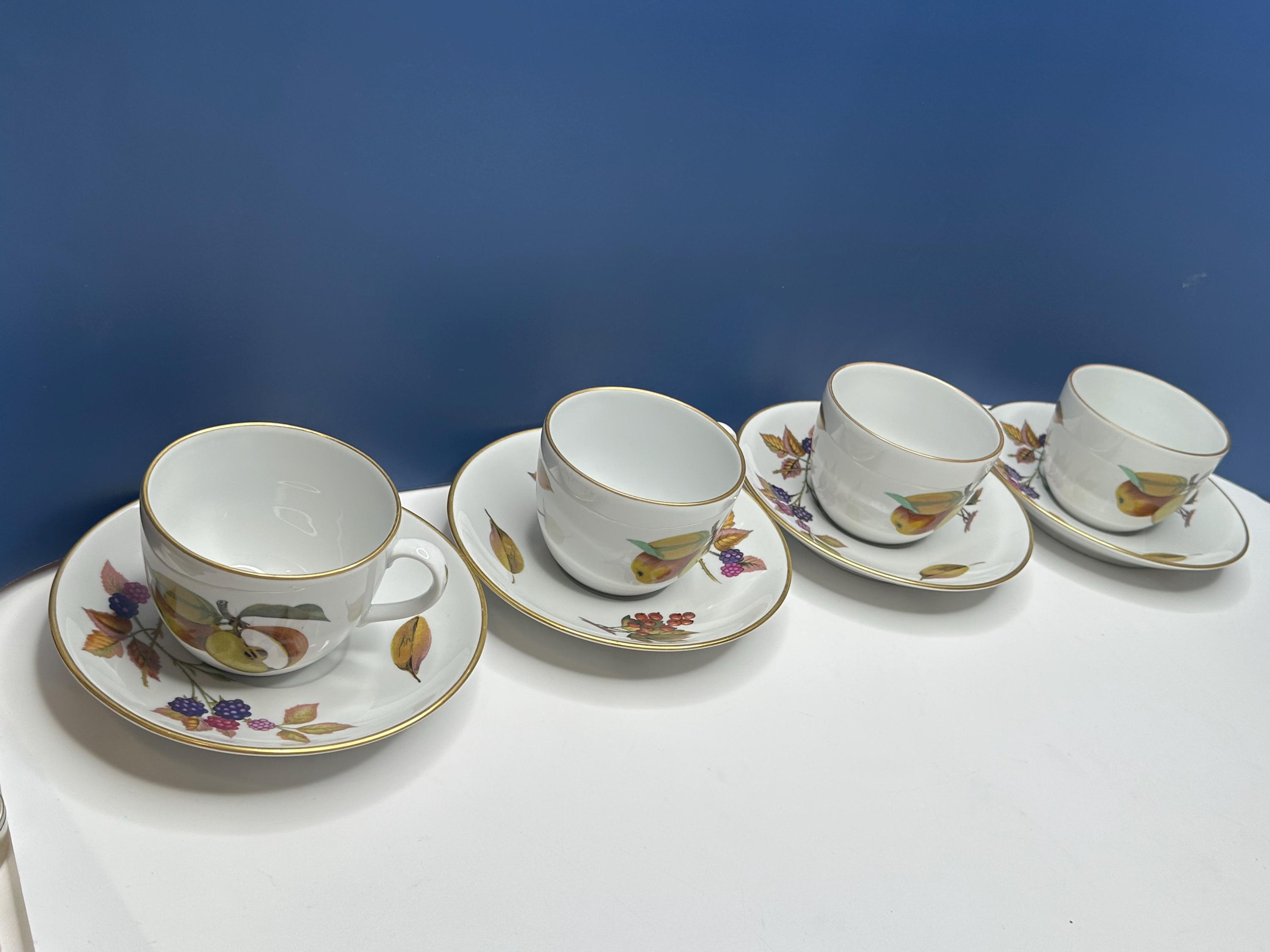 Royal Worcester Fine Porcelain 1961's Evesham Pattern Gold Rim Tea Cups ...