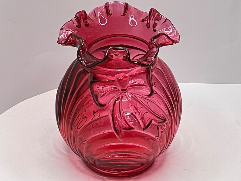 Fenton Country Cranberry Red Caprice Bow Drape Vase Crimp Top Edge - Etsy