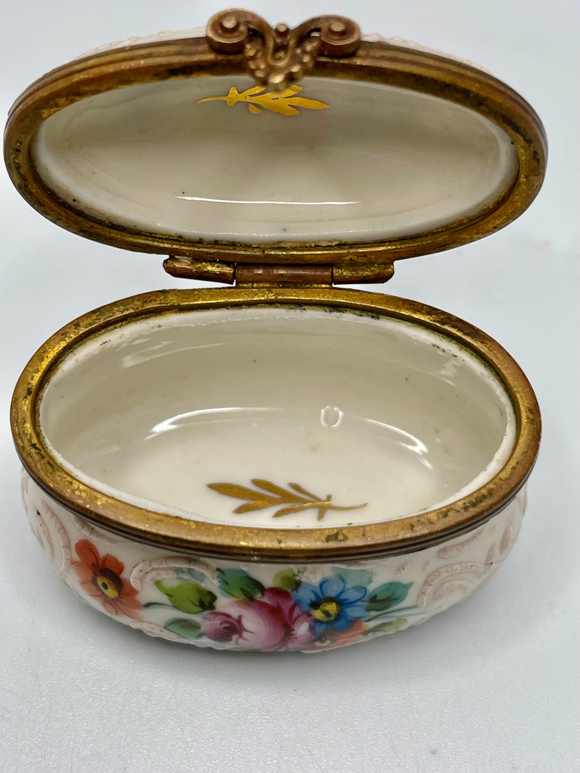 1900's Hand Painted Miniature Trinket/jewelry Limoges Porcelain Box ...