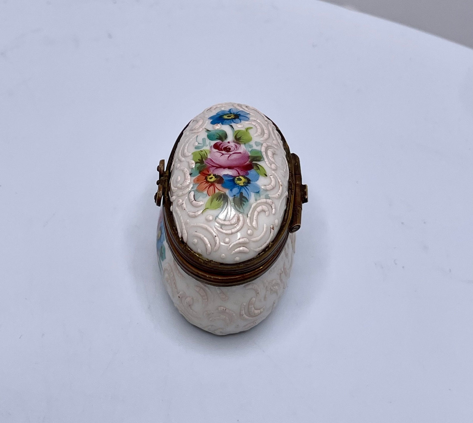 1900's Hand Painted Miniature Trinket/jewelry Limoges Porcelain Box ...