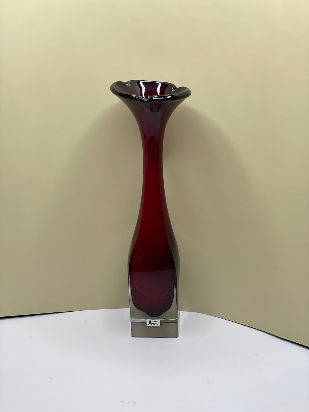 Seda Sweden Red Vintage Blown Glass Vase - Etsy