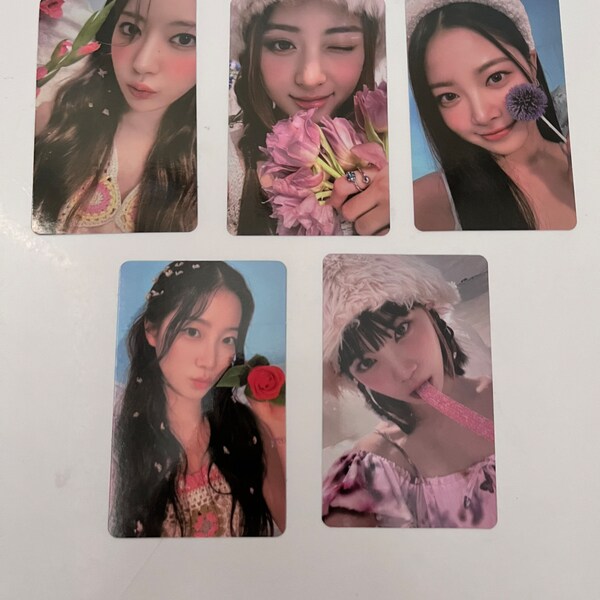 Lesserafim photo card - Etsy España