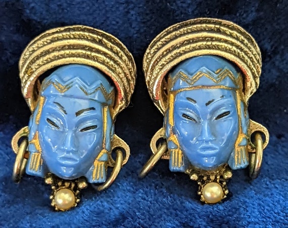 Hat Making & Hair Crafts Vintage Royal Blue Glass Selro Selini Asian ...