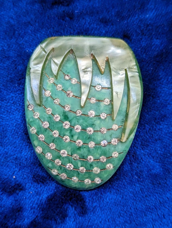 vintage unusual brooch with - Gem