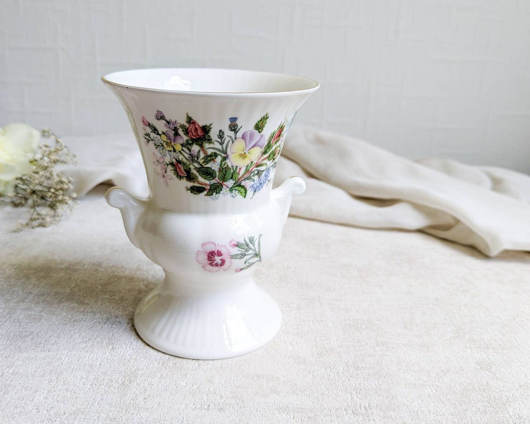 Vintage Aynsley Vase, Vintage Wild Tudor Vase, English Garden Flowers ...