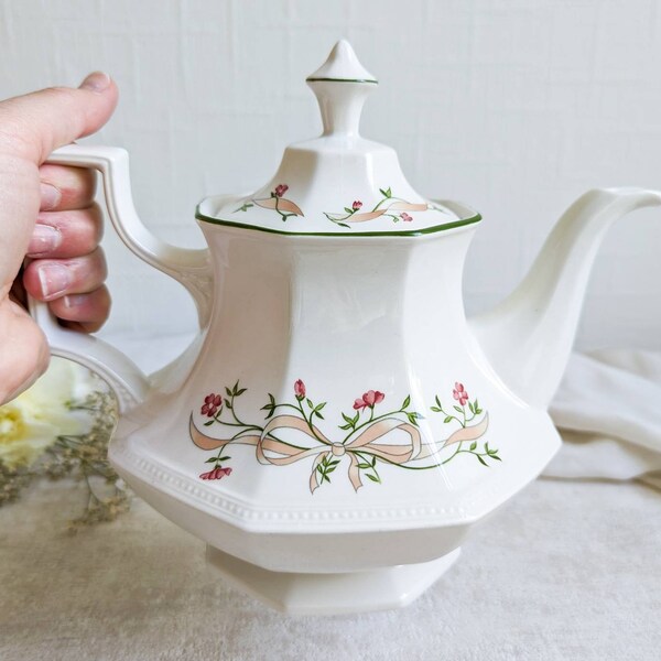 Johnson Pottery - Etsy