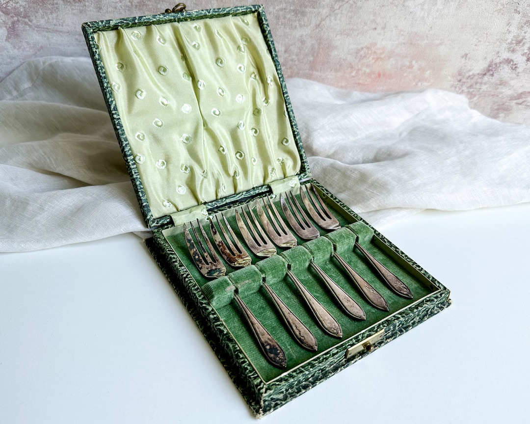 Vintage Silver Plated Forks, Tarnished Pastry Cake Pie Dessert Forks in ...