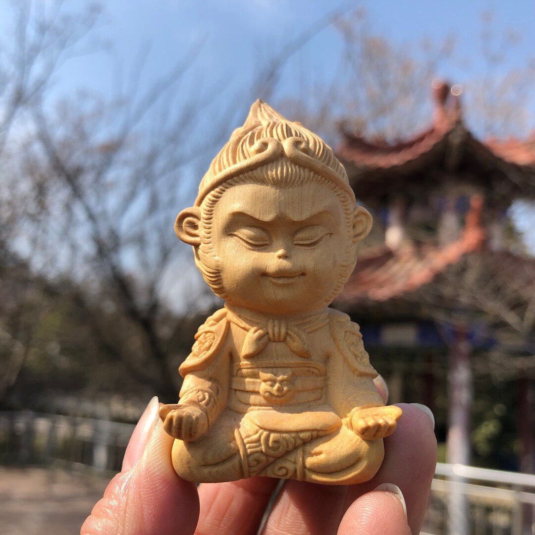 Boxwood Carved Cute Mini Monkey King Sun Wu Kong Figurine Buddha Statue ...