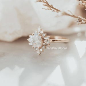 2 Ct Starburst Halo Oval Cut Moissanite Engagement Ring, 14K Gold ...