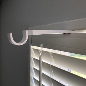The Plant Shim – Makes Hanging Plants Easy! No-drill Hanging Plant ...