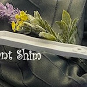 The Plant Shim Makes Hanging Plants Easy 1 per Pkg. - Etsy