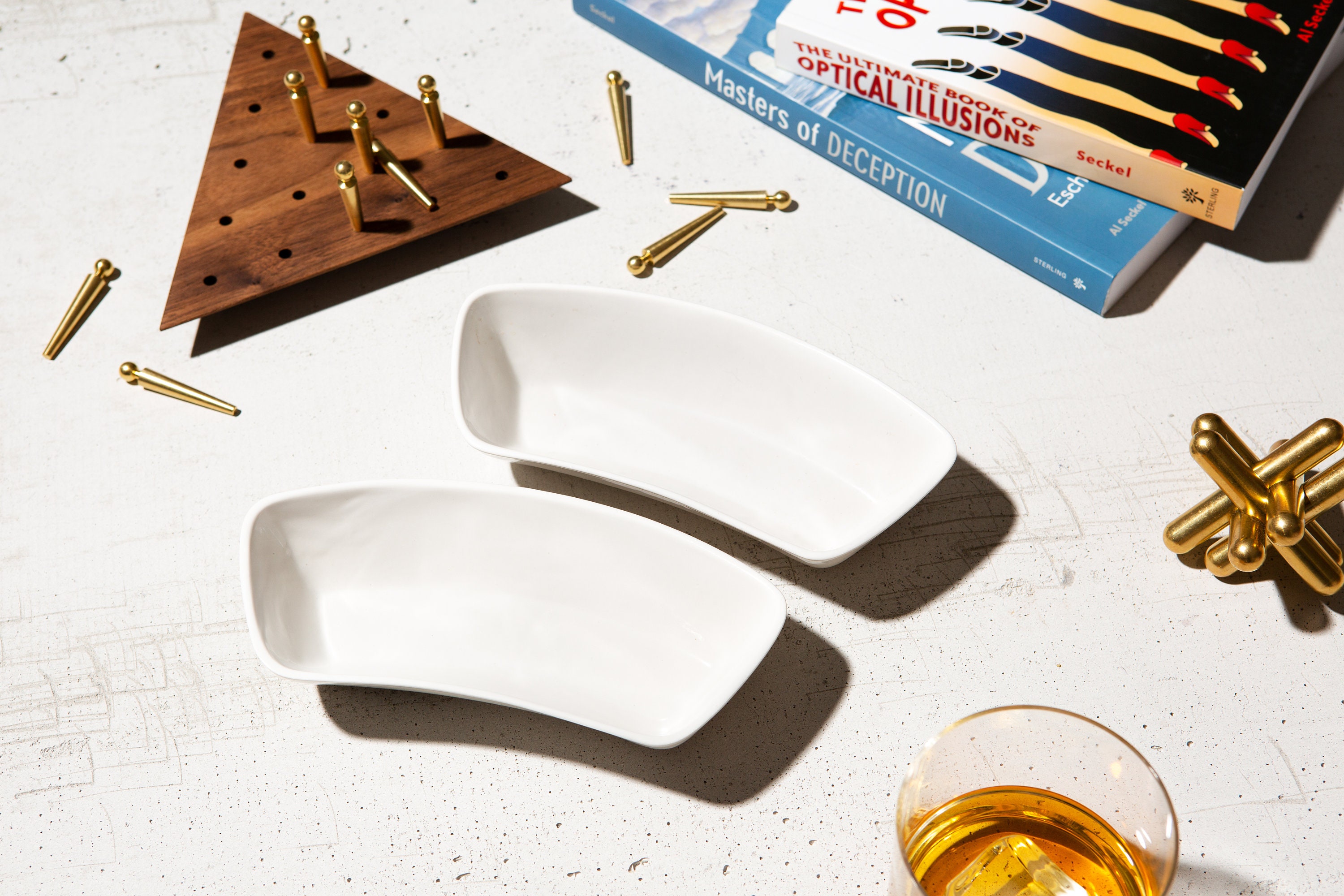 Lessmore Bowls - Jastrow Illusion Unique Magical Ceramic Kitchen Table ...