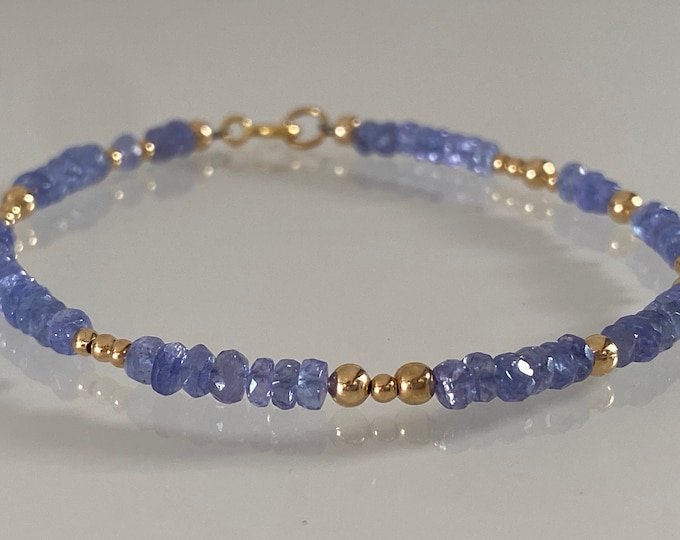 Sweet Pale Tanzanite Jewelry Set, Queen of Hearts, Necklace and ...