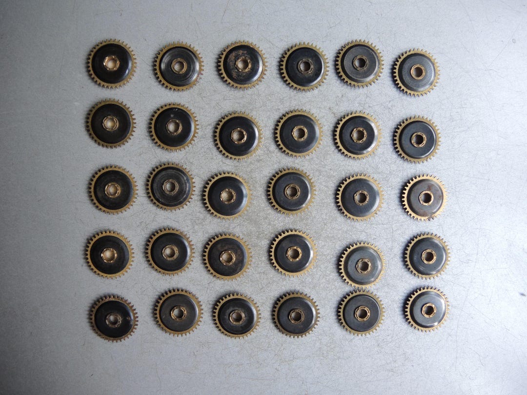 Job Lot Set of Antique Wall Clock Movement Brass Metal Parts Gears Pins ...