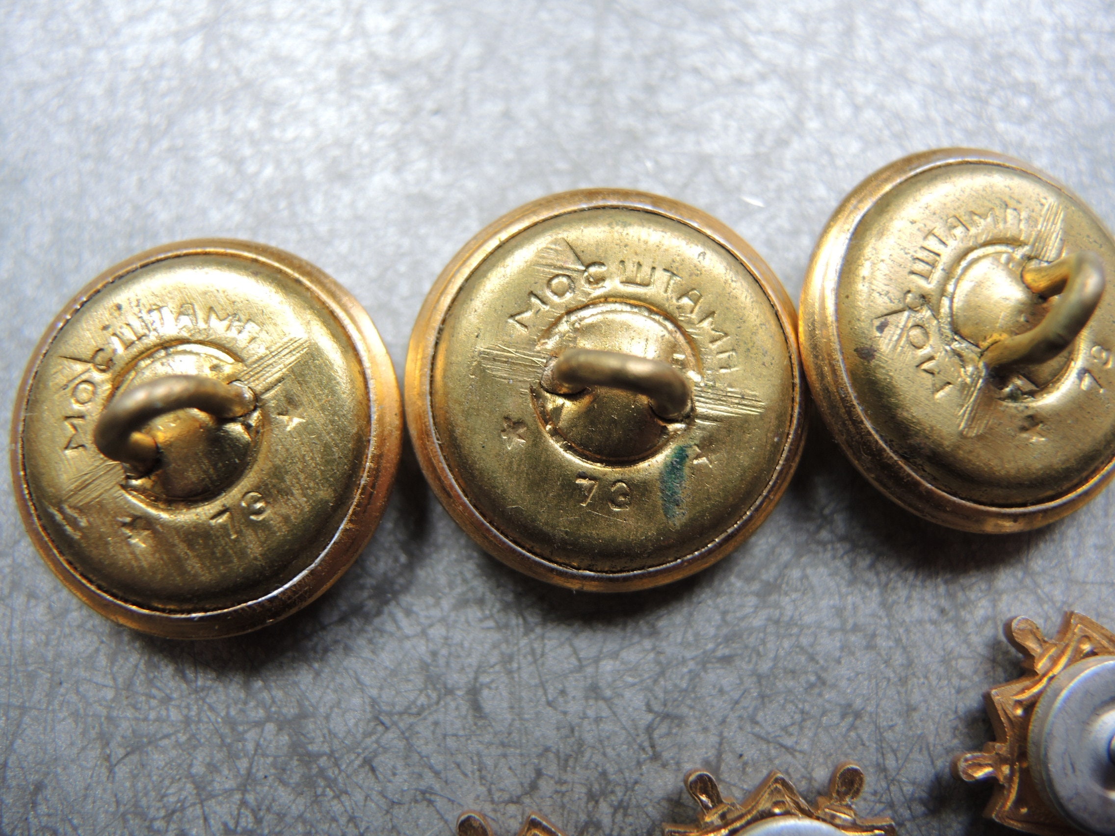 ONE Vintage Set of 9 Buttons With the Coat of Arms of the USSR for ...