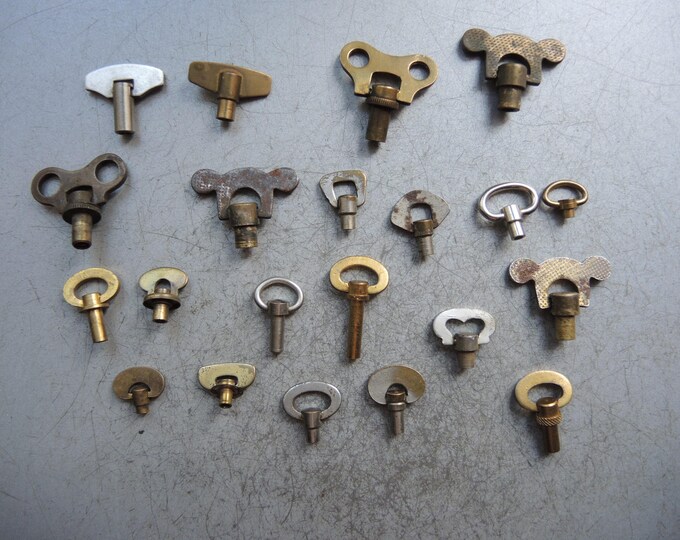 Job Lot Set of 21 Antique Alarm Clock Wind up Key Knobs Levers / Clock ...