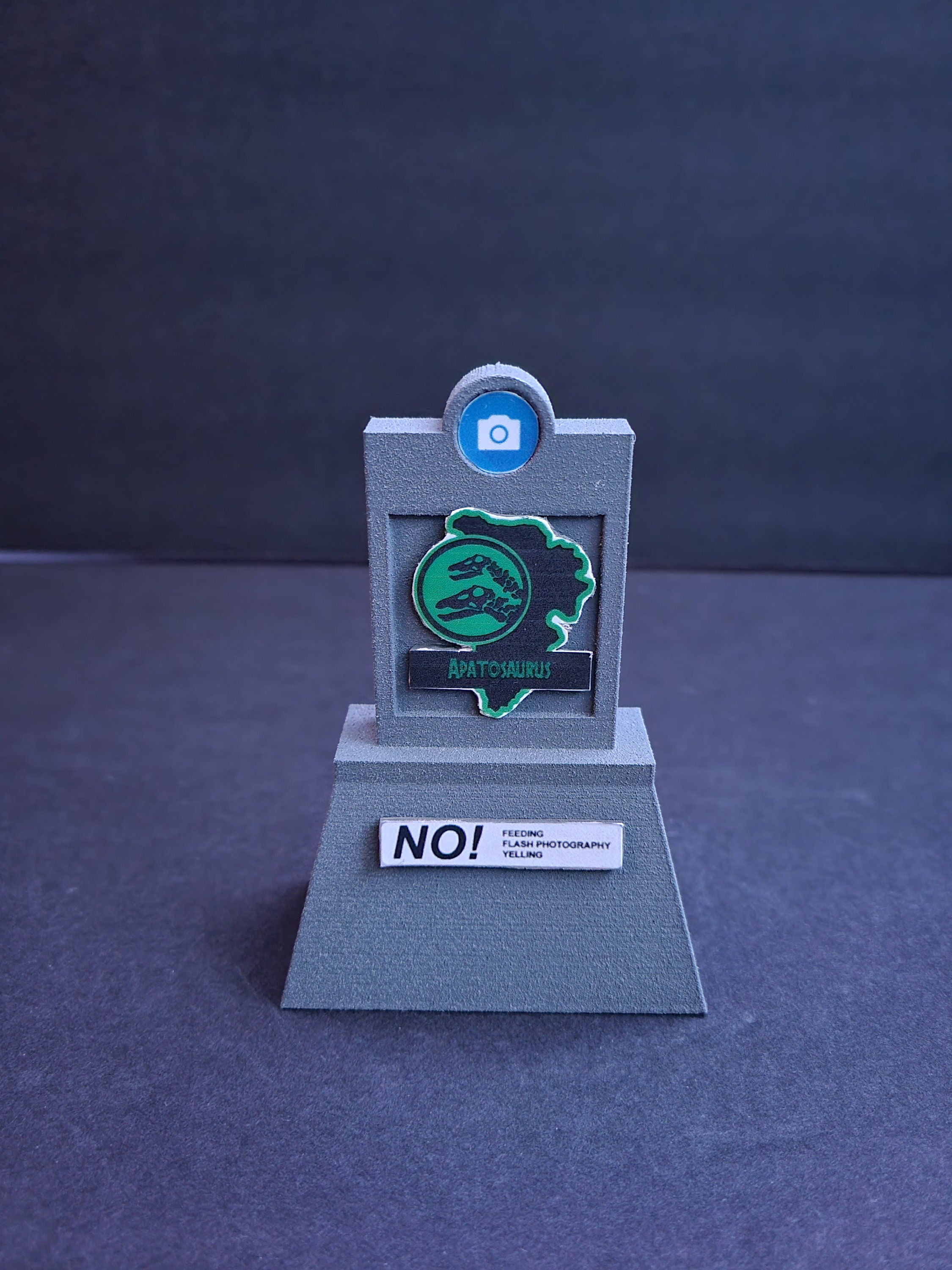 Apatasaurus Paddock Sign - Etsy