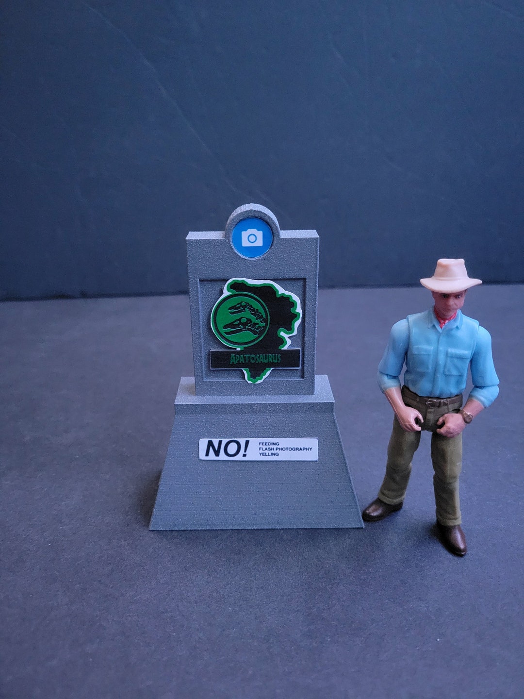 Apatasaurus Paddock Sign - Etsy