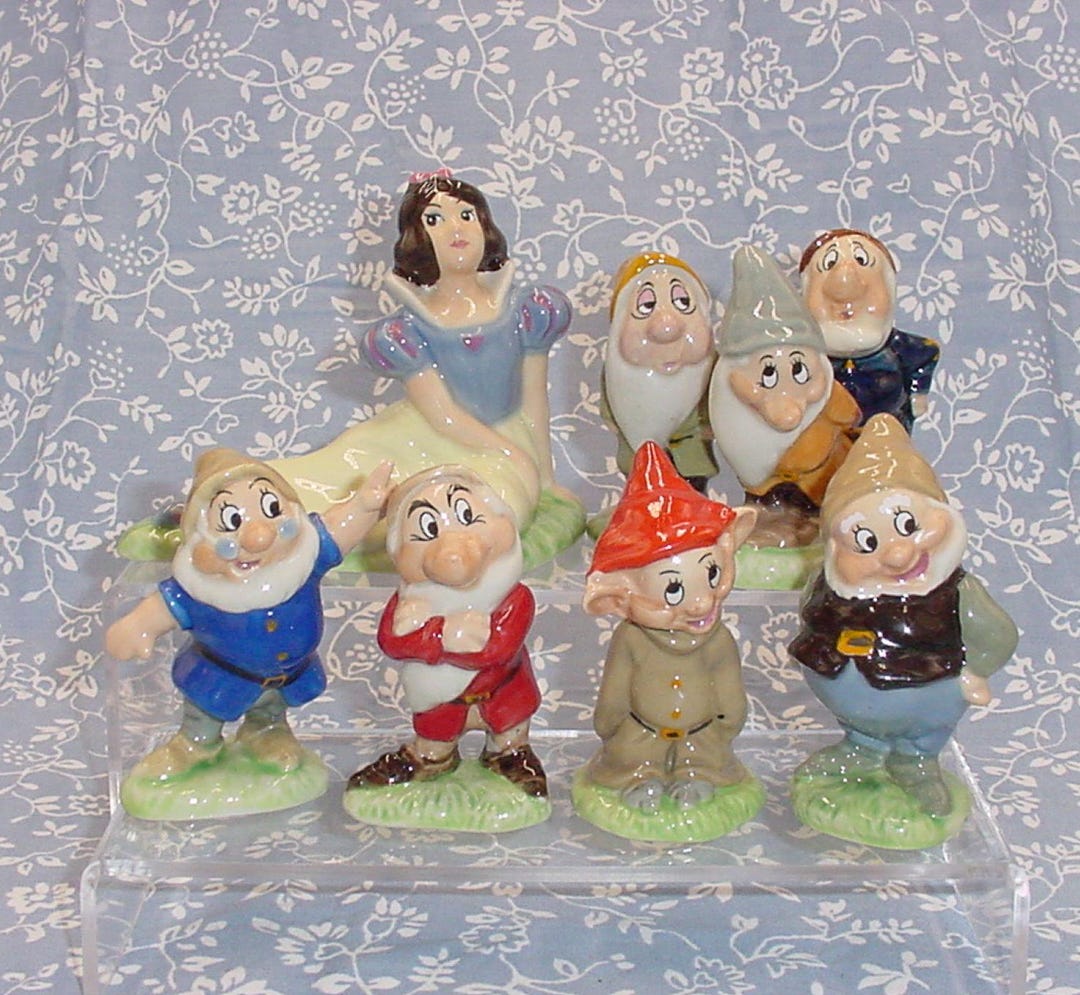 Wade Snow White & Seven Dwarfs 1981-1984 Set Made for Walt Disney ...