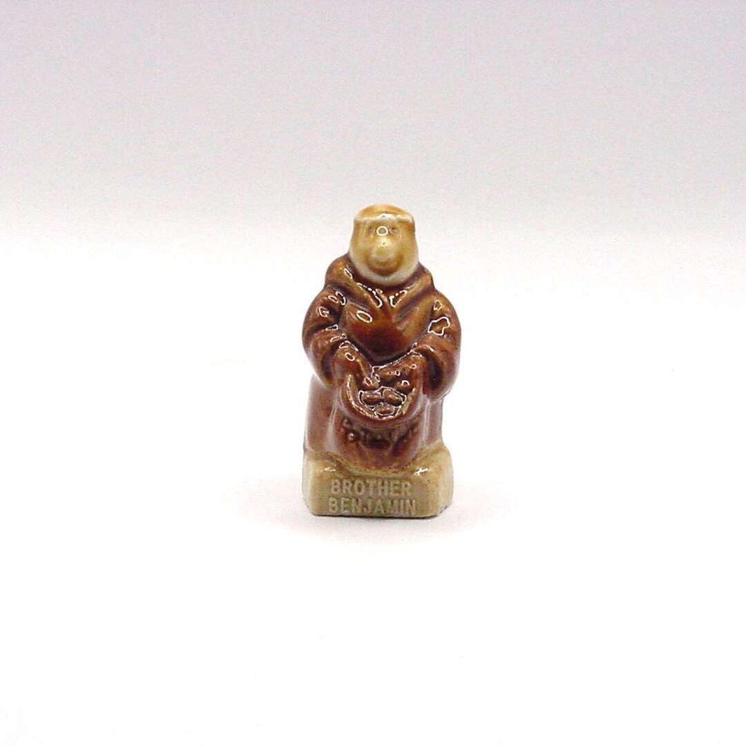 K. P. Crisps Wade Whimsies Figurine 1983 Friars Brother Benjamin Gift ...