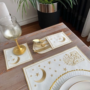 Elegant Arabic Embroidery for Iftar and Suhoor Gatherings, Unique ...