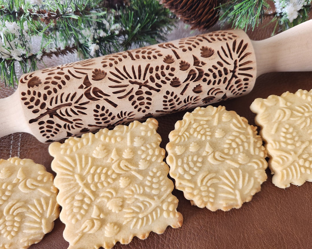 Pinecones and Cardinals Embossed Rolling Pin - Etsy