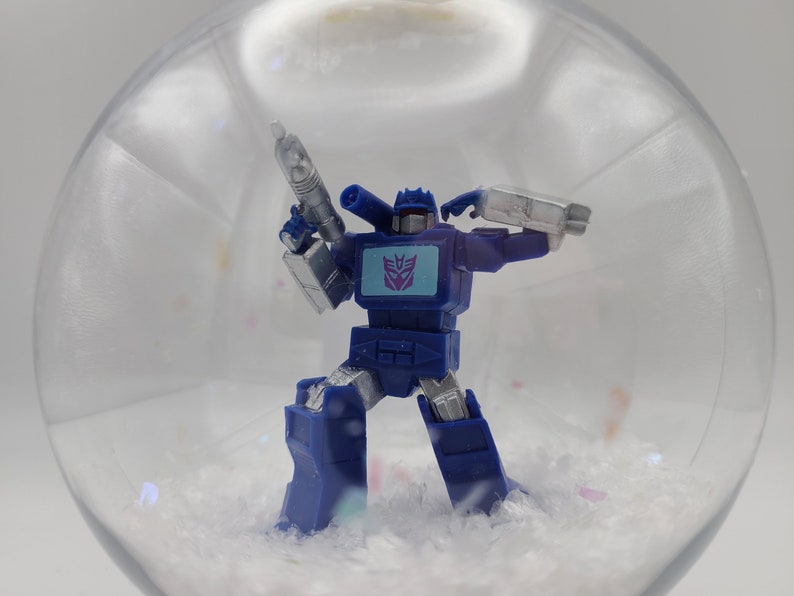Transformers Soundwave Snow Globe Ornament - Etsy