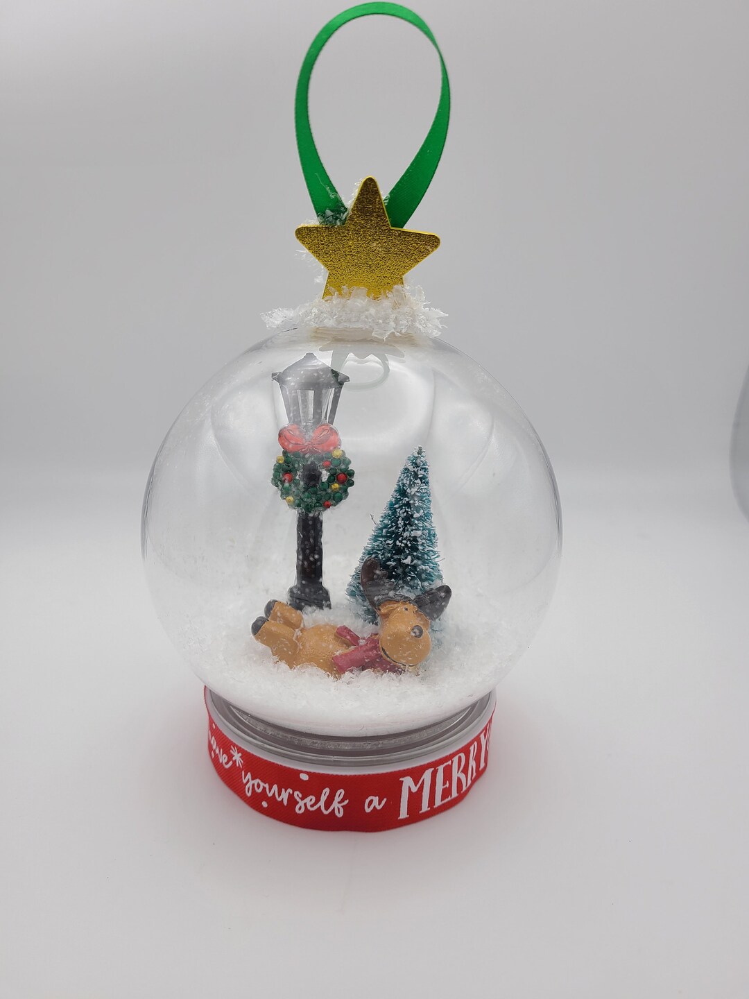 Reindeer With Light up Lamp Post - Etsy