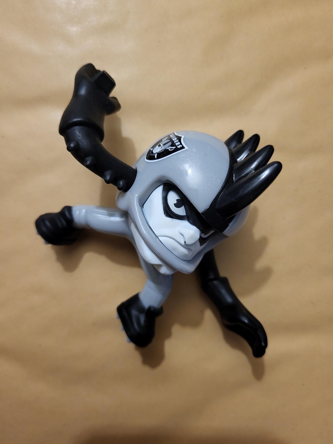 Oakland Raiders Rusher - Nickelodeon Series NFL Rush Zone - Mcdonald's ...