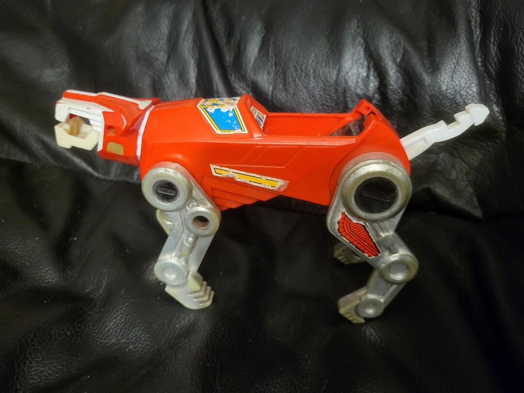 Voltron - Red Lion - 2 of 5 Lion Shaped Robots to Create the Giant ...