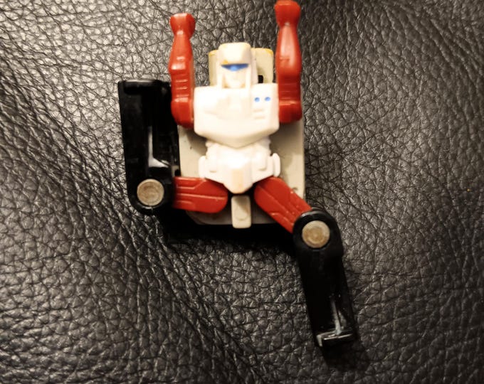 Transformers - Hi-q - a Nebulan Powermaster Partner Who is Binary ...