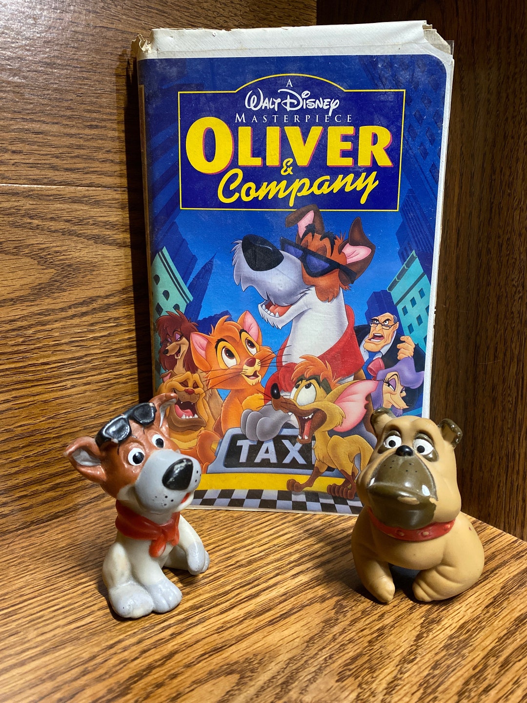Oliver and Company, 1988 Finger Puppets and VHS - Etsy