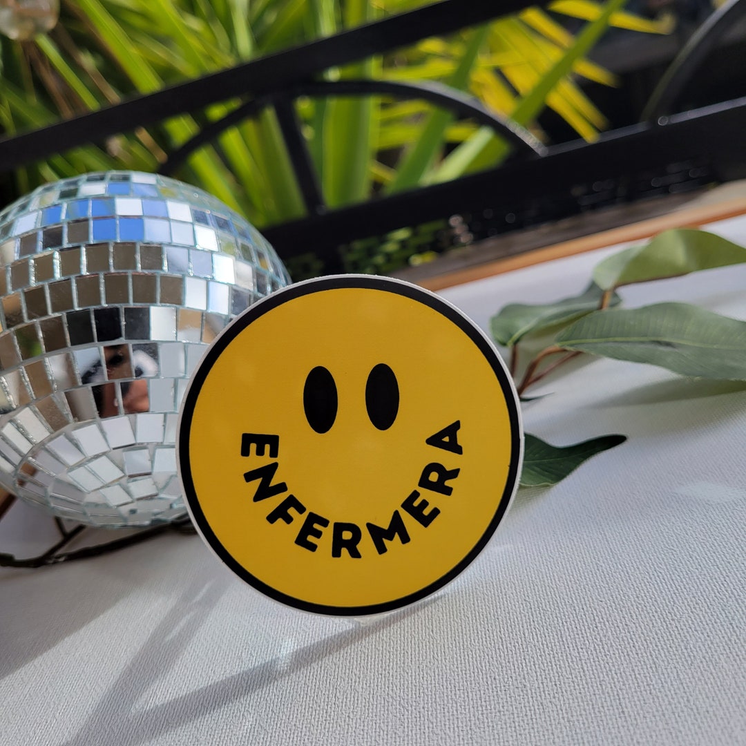 Enfermera Yellow Smiley Face Sticker, Latina Nurse, Nursing Student ...