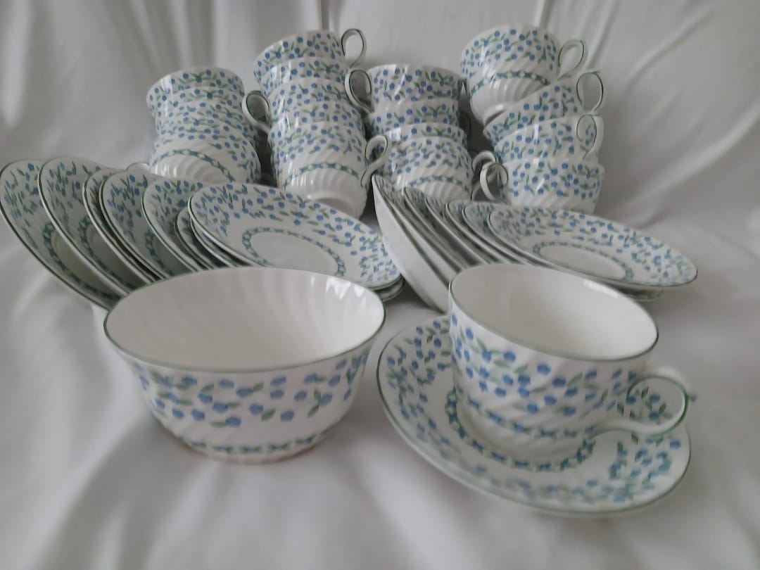 Vintage Aynsley Forget Me Not Tea Cups and Saucer Blue White Flowers ...