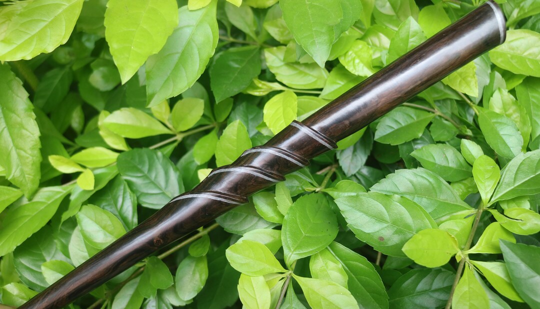 Handmade Magic Wands, Hand Crafted Wooden Wands, Custom Halloween Wands ...