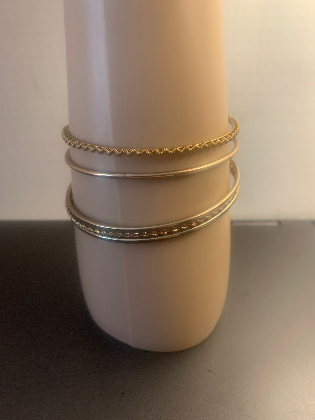 5 Stackable Gold Bangles - Etsy