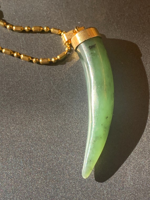 18 K EP 16 Inch Gold Jade Tusk Pendant - Gem