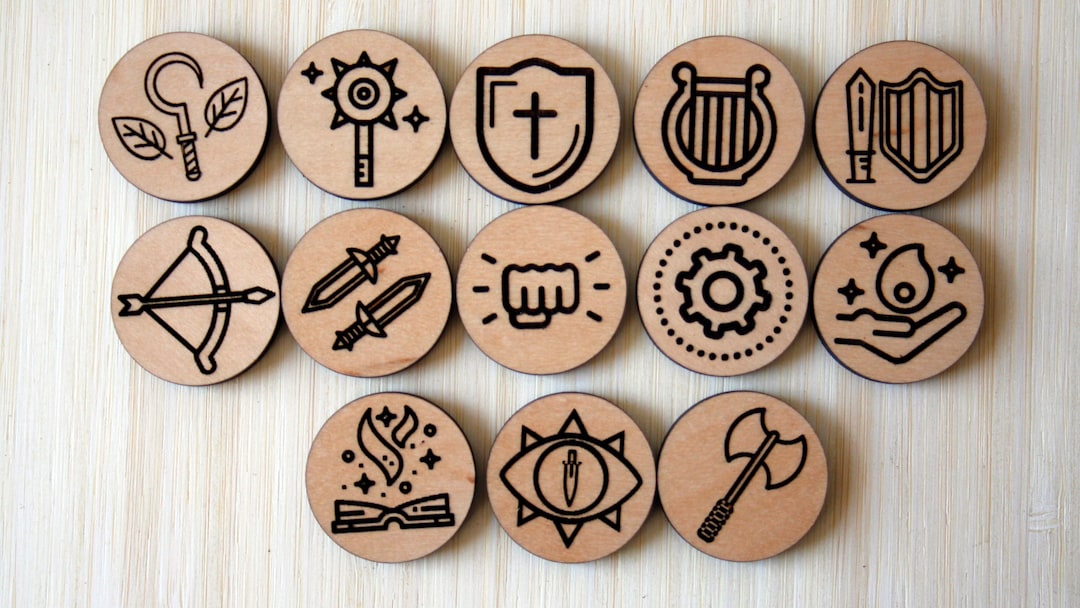D&D Class Tokens: Wood Dungeons and Dragons Accessories - Etsy