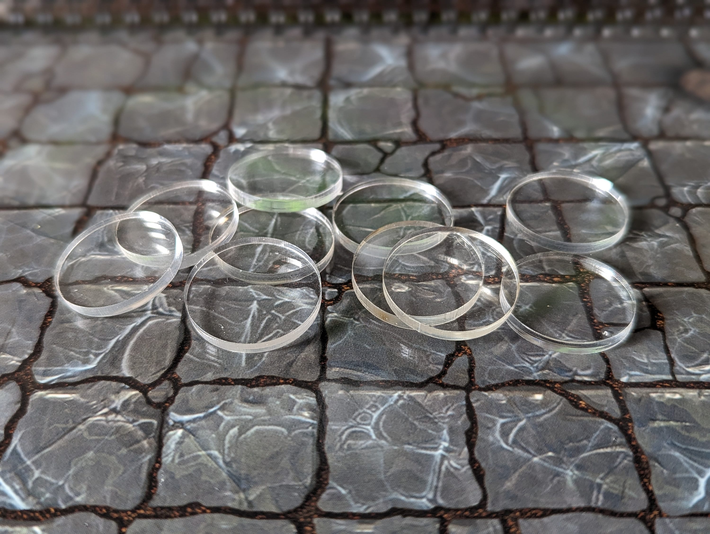 Clear Acrylic Bases / Dry Erase Tokens Dungeons and Dragons Tokens ...